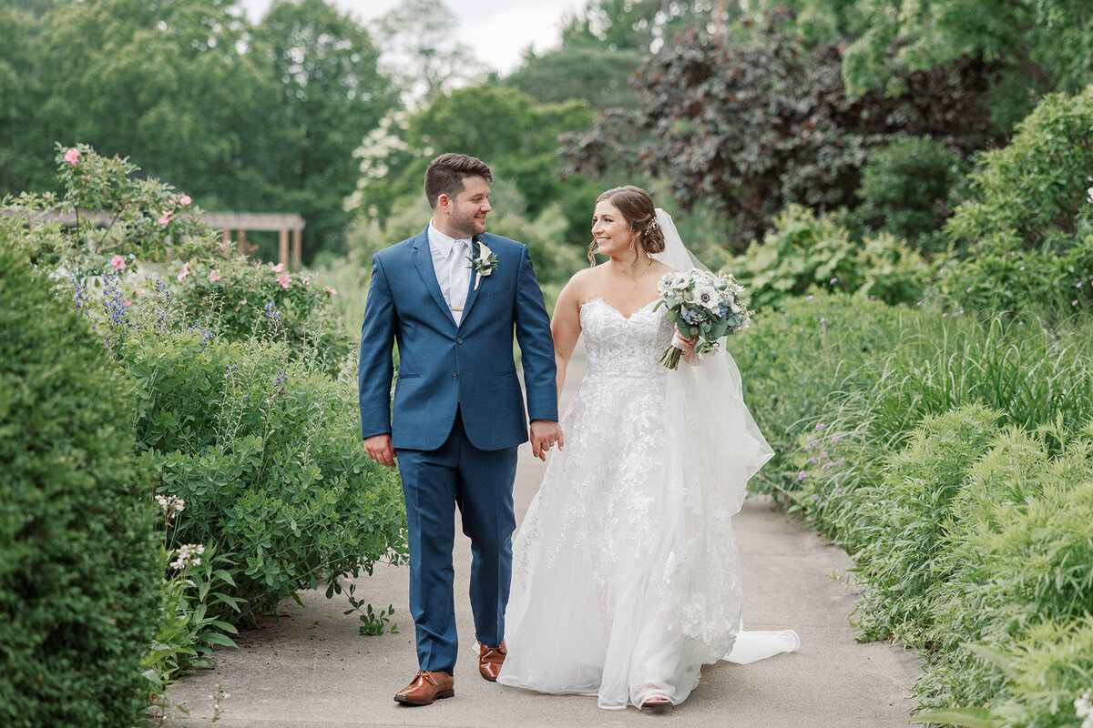 Philly Wedding & Engagement Photo Experience | Olivia Casey