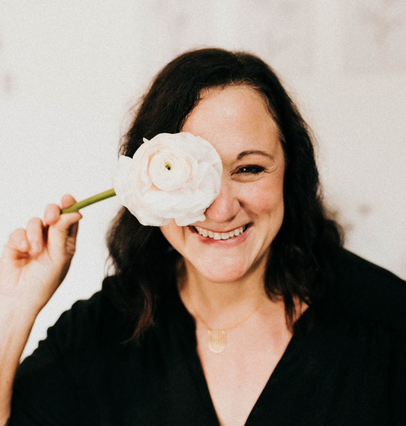 A floral design experience that honors your vision