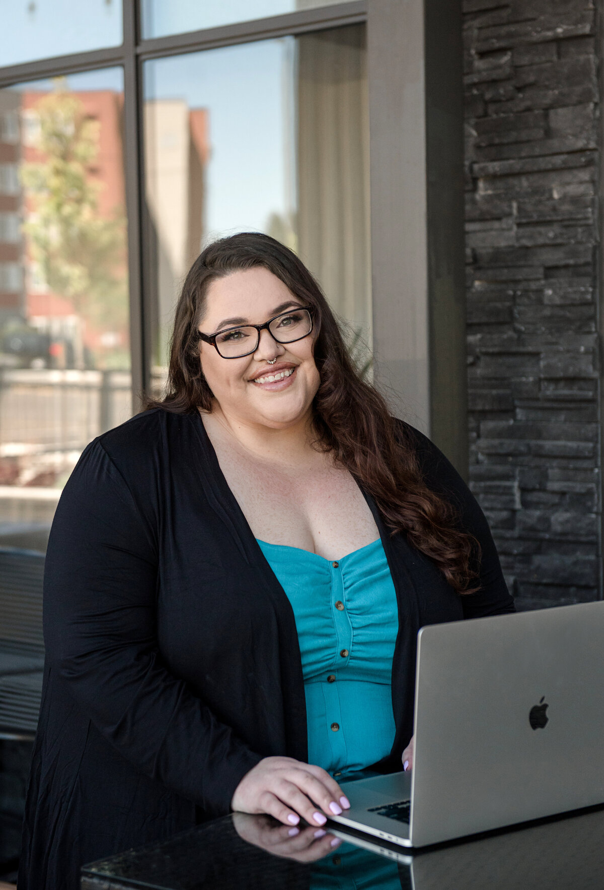 Veterinary Care Logistics | Contact