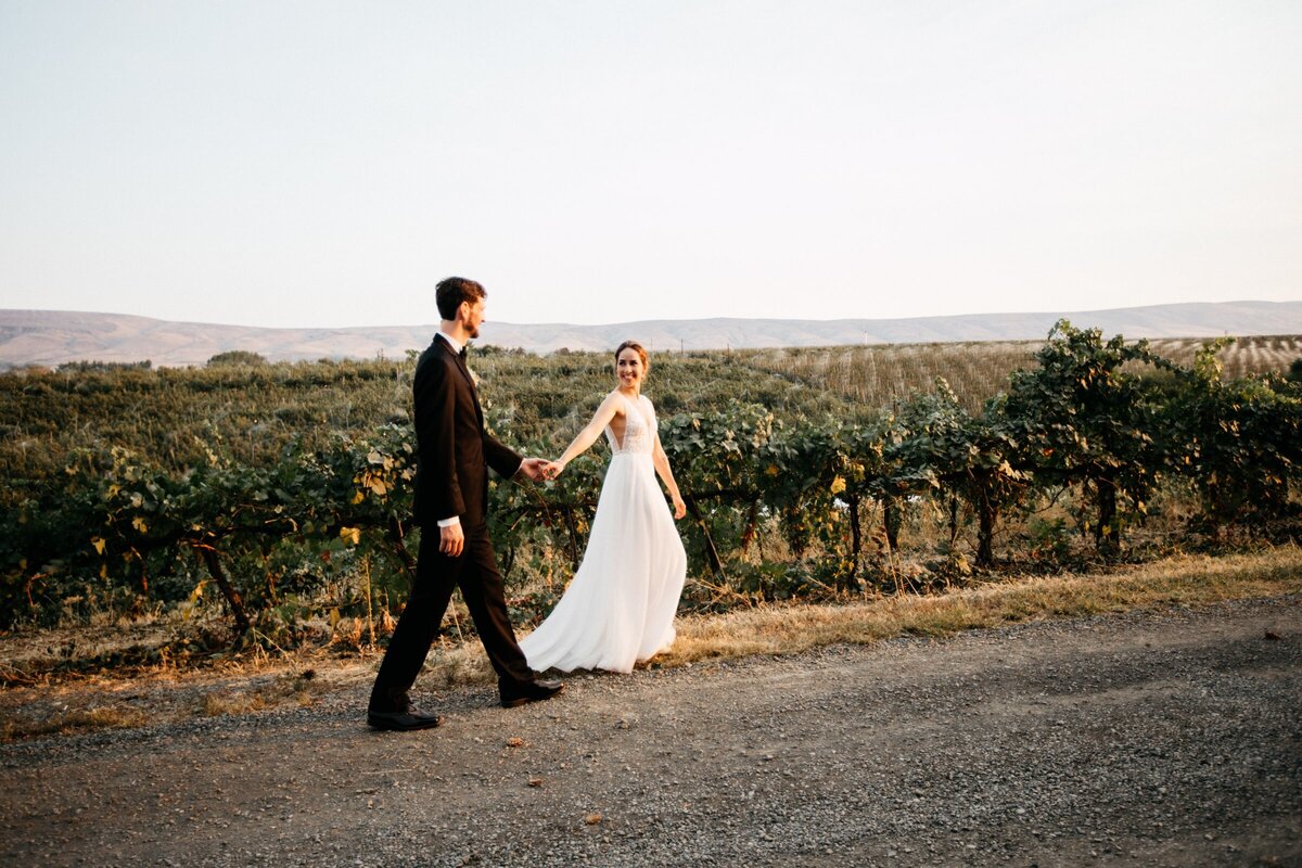 Sarah + Alan | Romantic Gilbert Cellars Winery Wedding