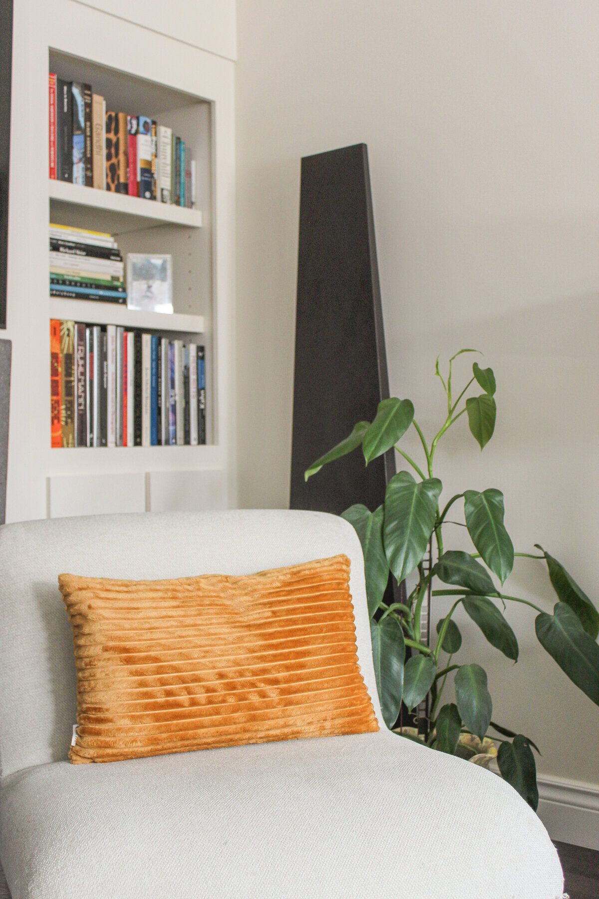 Contemporary Art-Filled Interior - Maria Killam | Timeless Colour