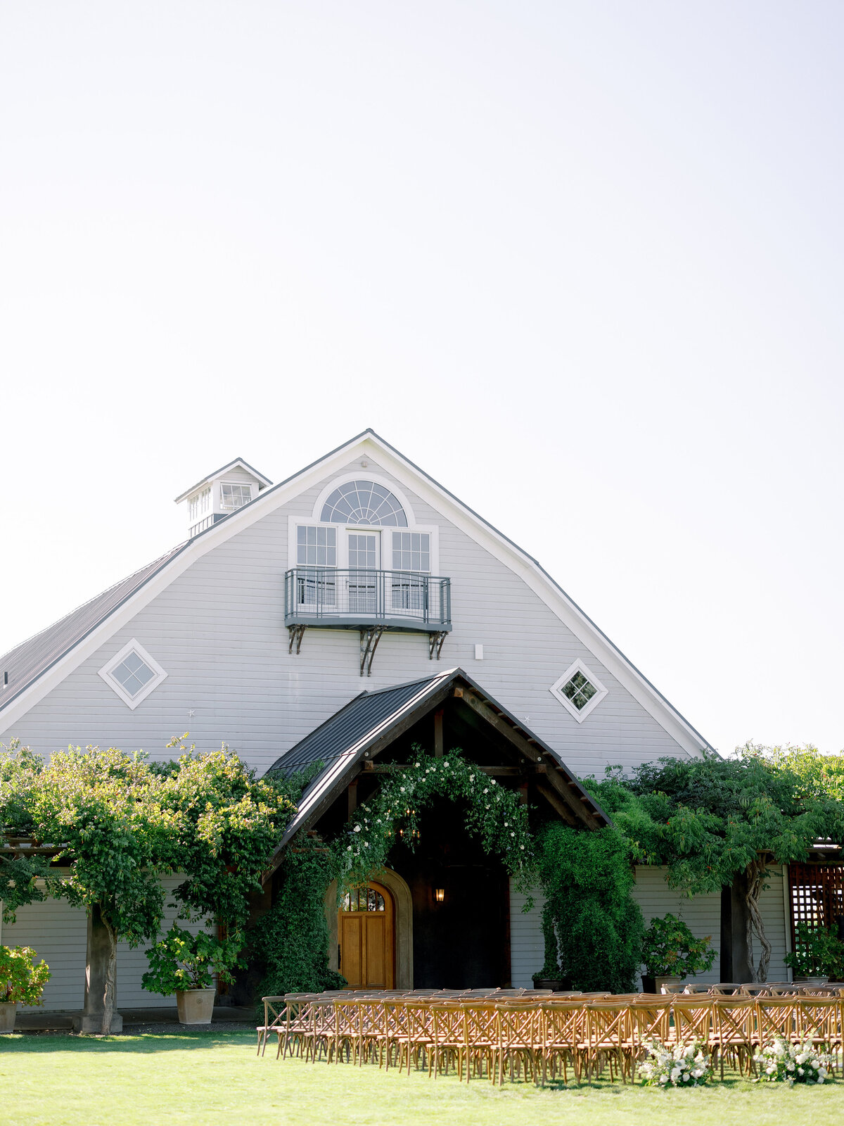 Abeja Winery Weddings | Alex Lasota Photography