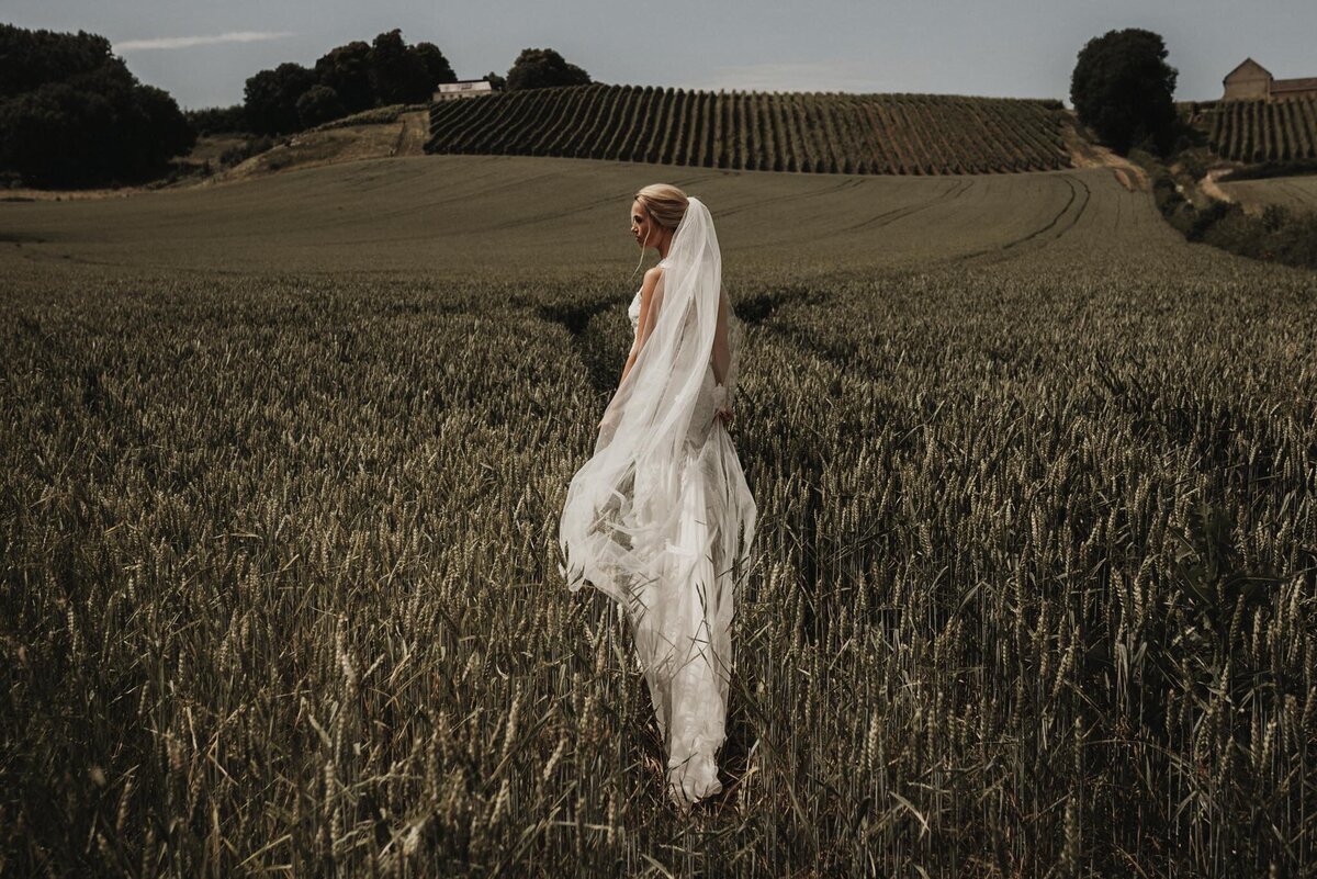 FOR LOVE WE LIVE trouwfotografie | Moderne bruidsfotografie voor ...