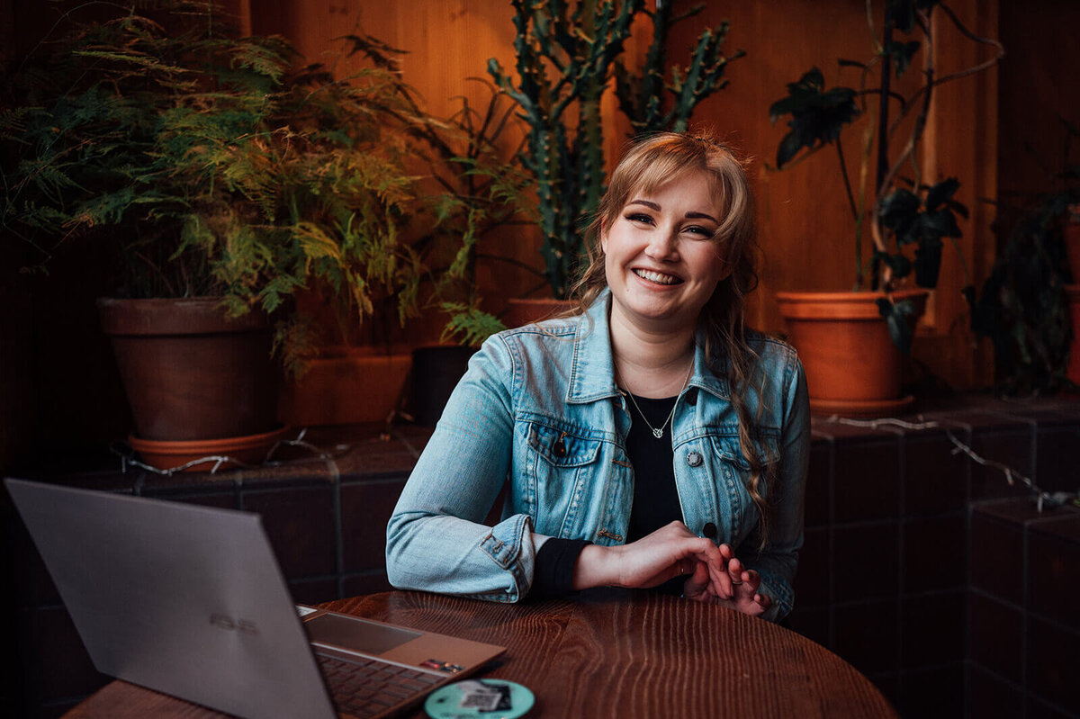 The Genie VA | Virtual Assistants For Wedding Photographers