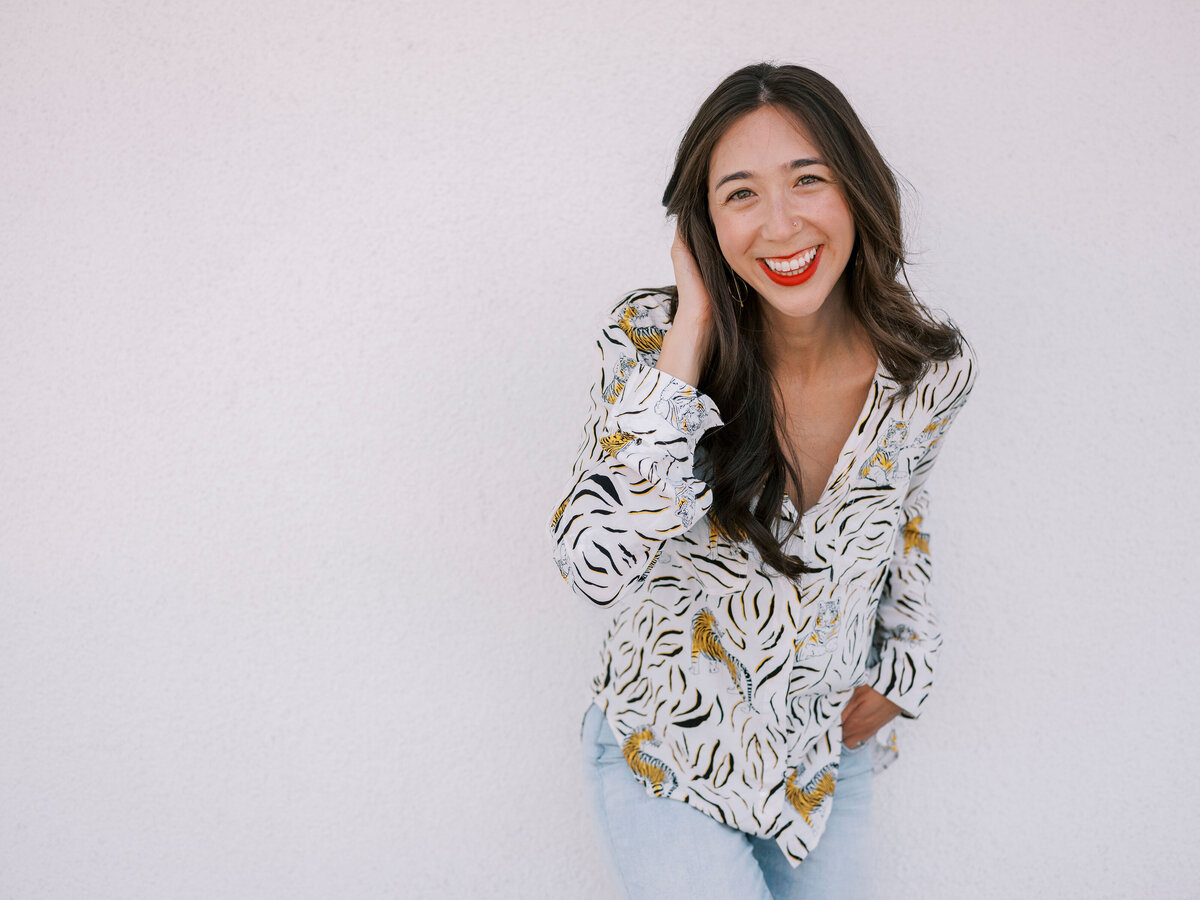 About Elizabeth Su | Author & Creator of The Adventure Tarot