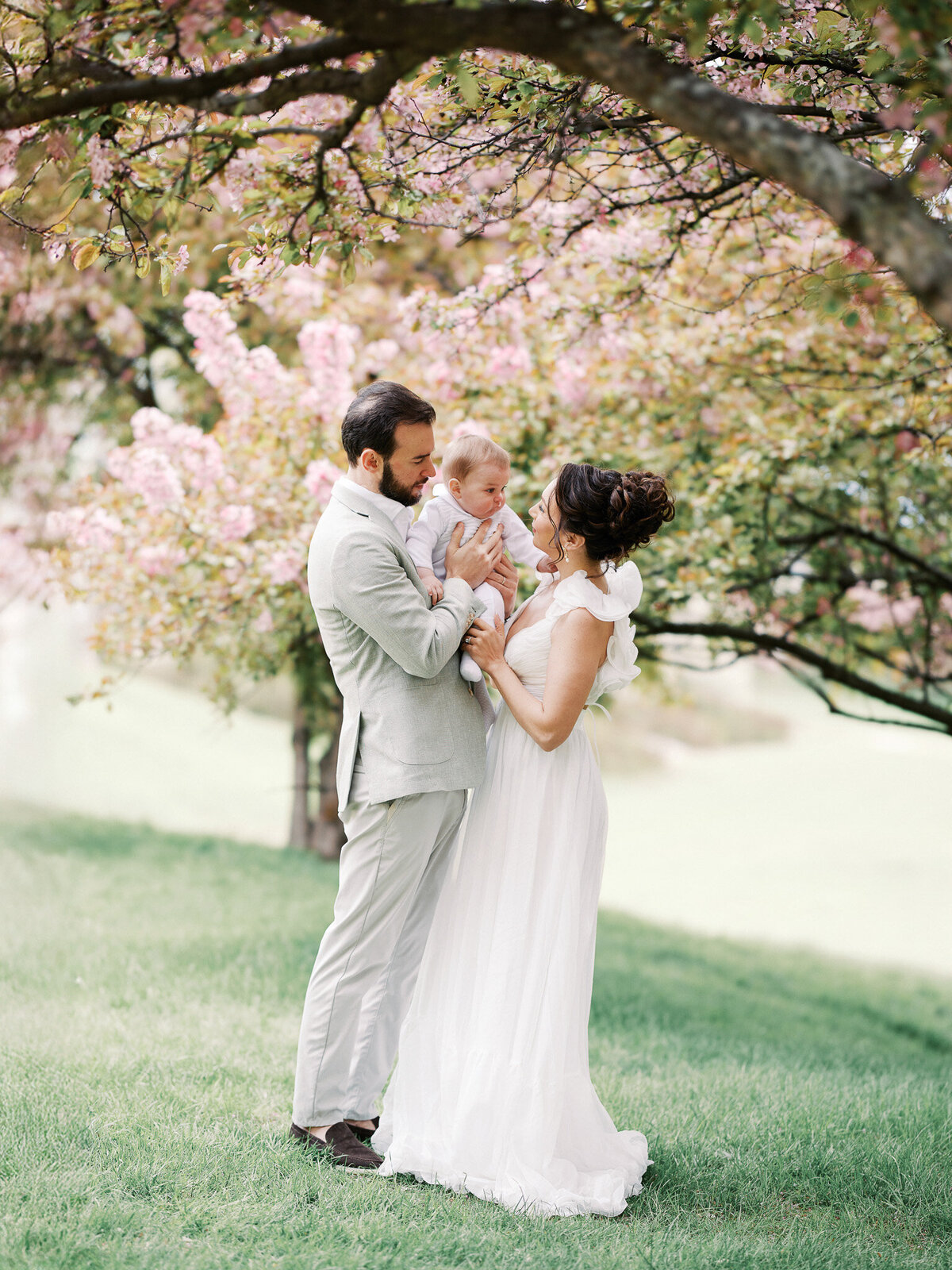 Newborn and Family Photographer in Chicago - Johana Choi Photography