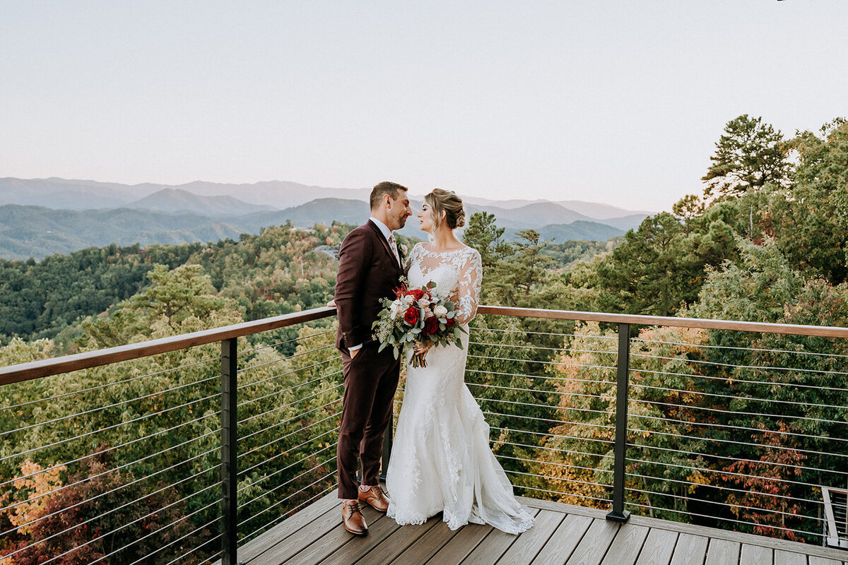 Tennessee Wedding Venues | Location Near Gatlinburg