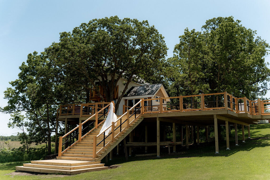 TreeHouse Heaven | Unique Treehouse Wedding Venue Minnesota