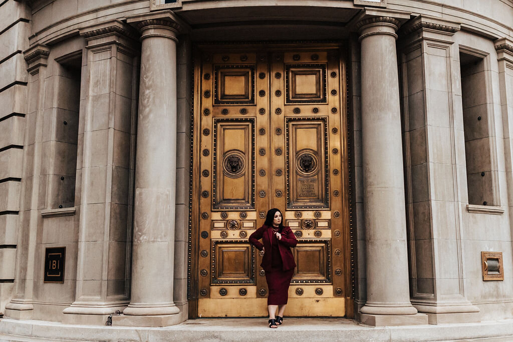 Contact | Kirsten Roldan