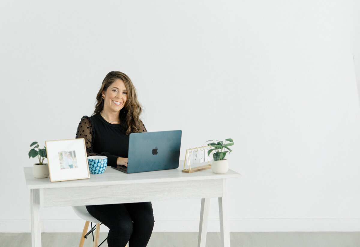 Megan Casper Creative | Marketing & Speaker Logistics