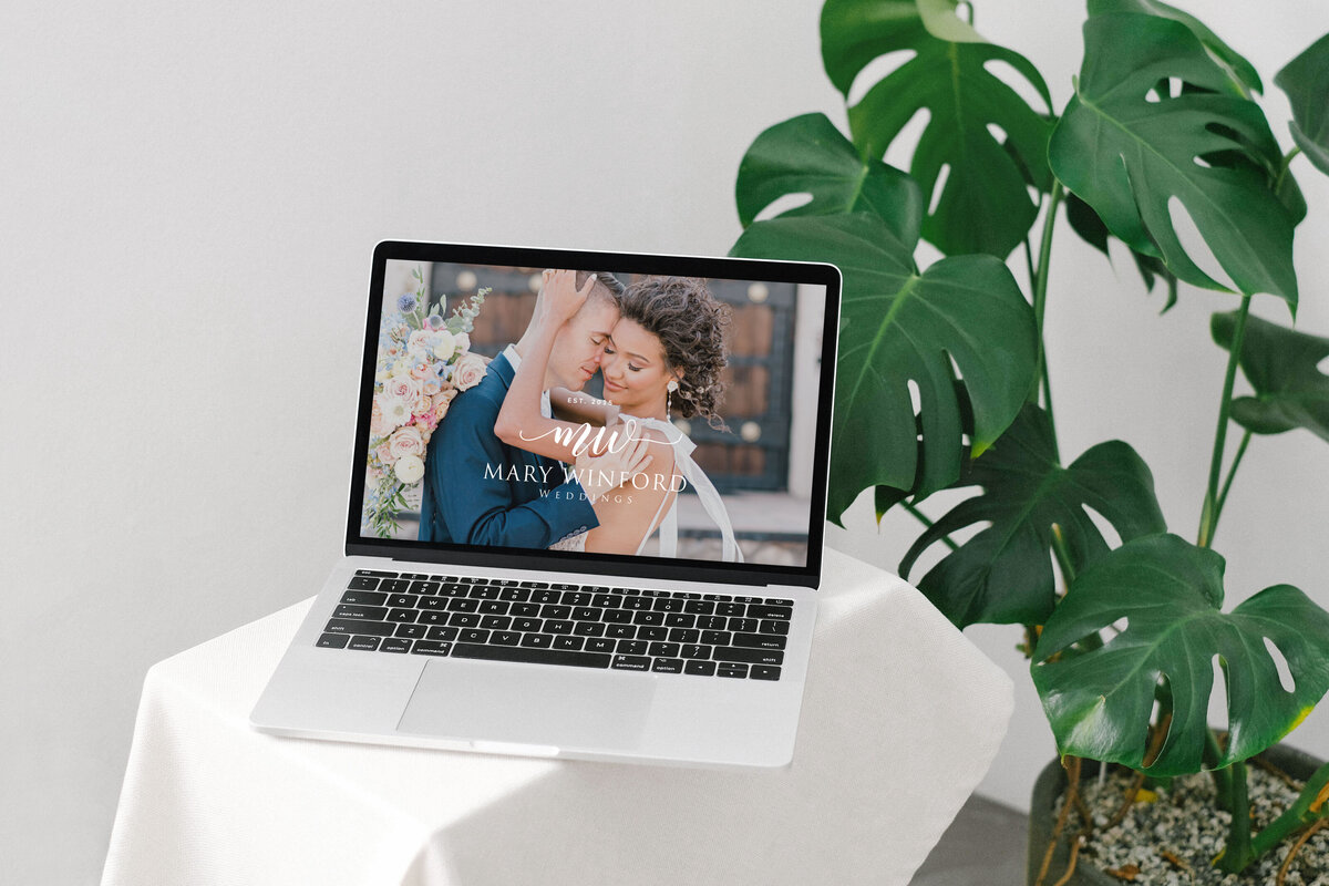 Showit template customization for a wedding photographer