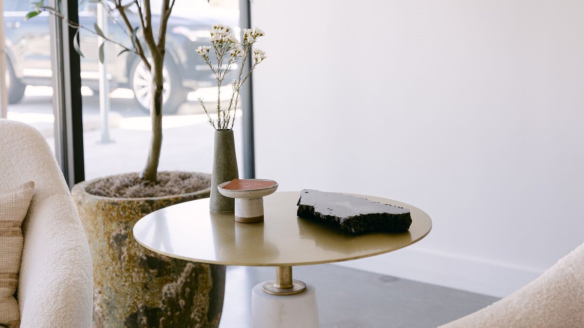 Contact Copper + Mane