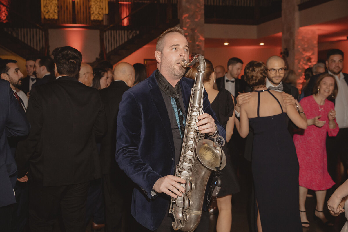 DFW Based DJ & Sax Player - Matt Thelen Entertainment