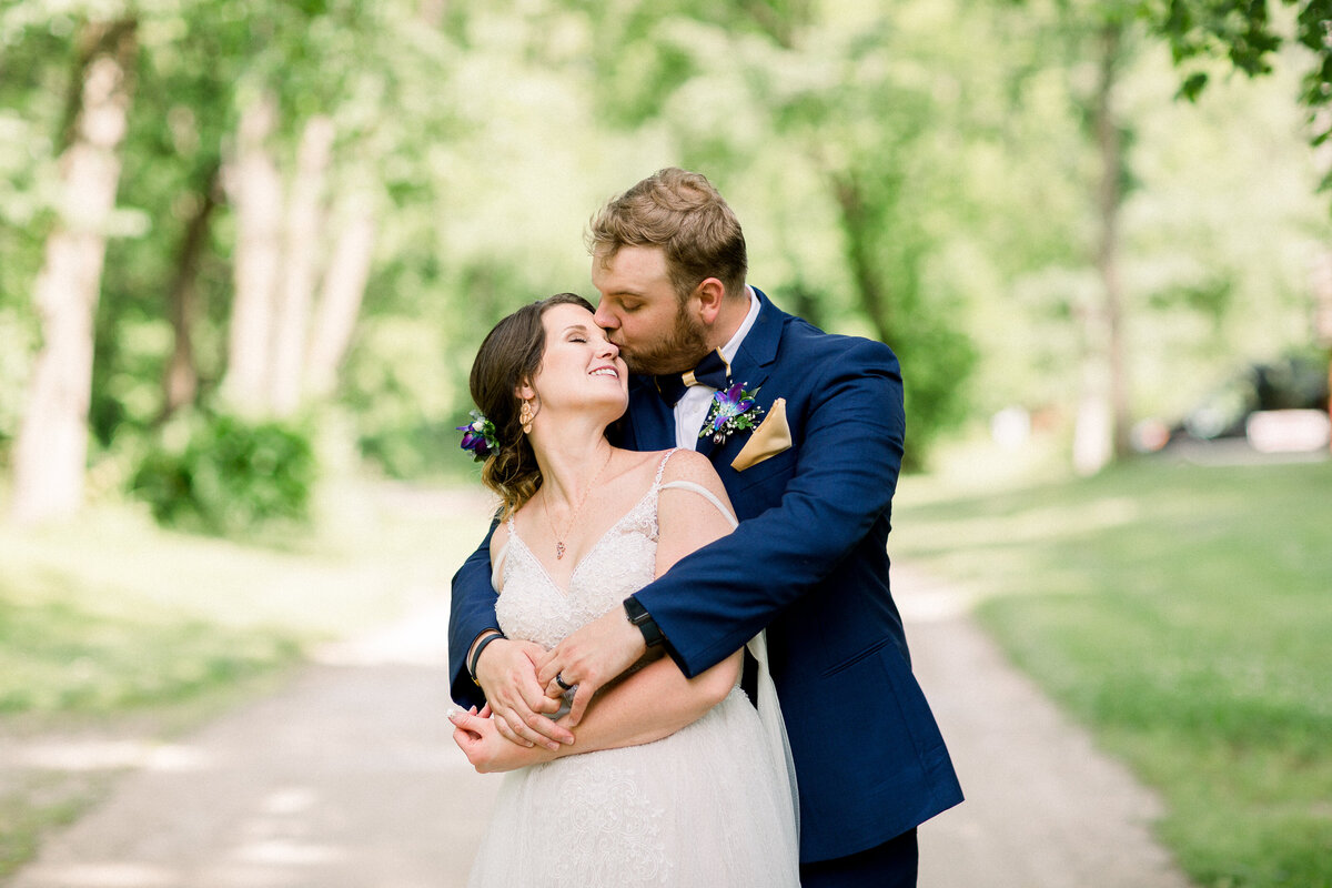 Amanda Ly Warren: Wisconsin Wedding Photographer