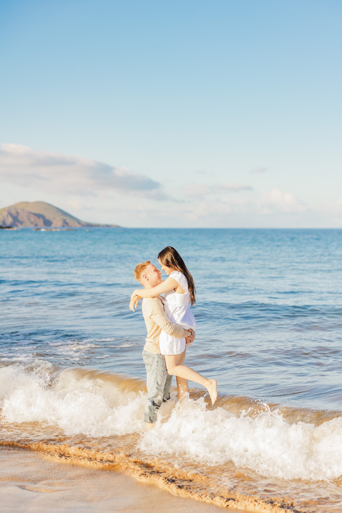 Leslie Turner • Maui Couples Photographer