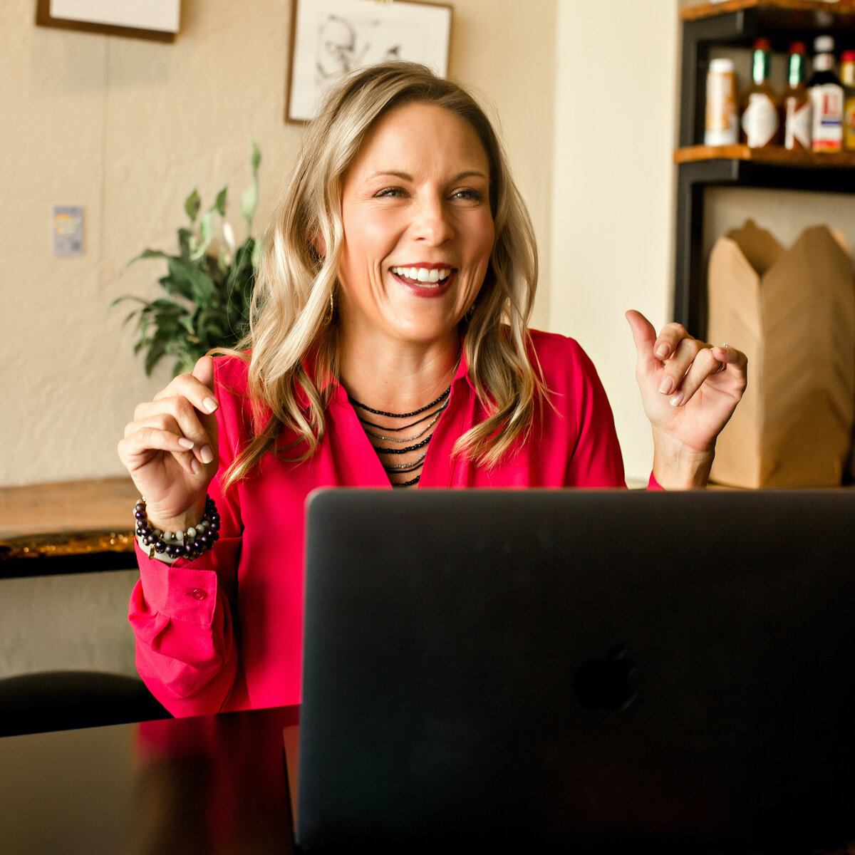 Lori Robertson SpeakHer Coach lori-robertson-speakher-coach