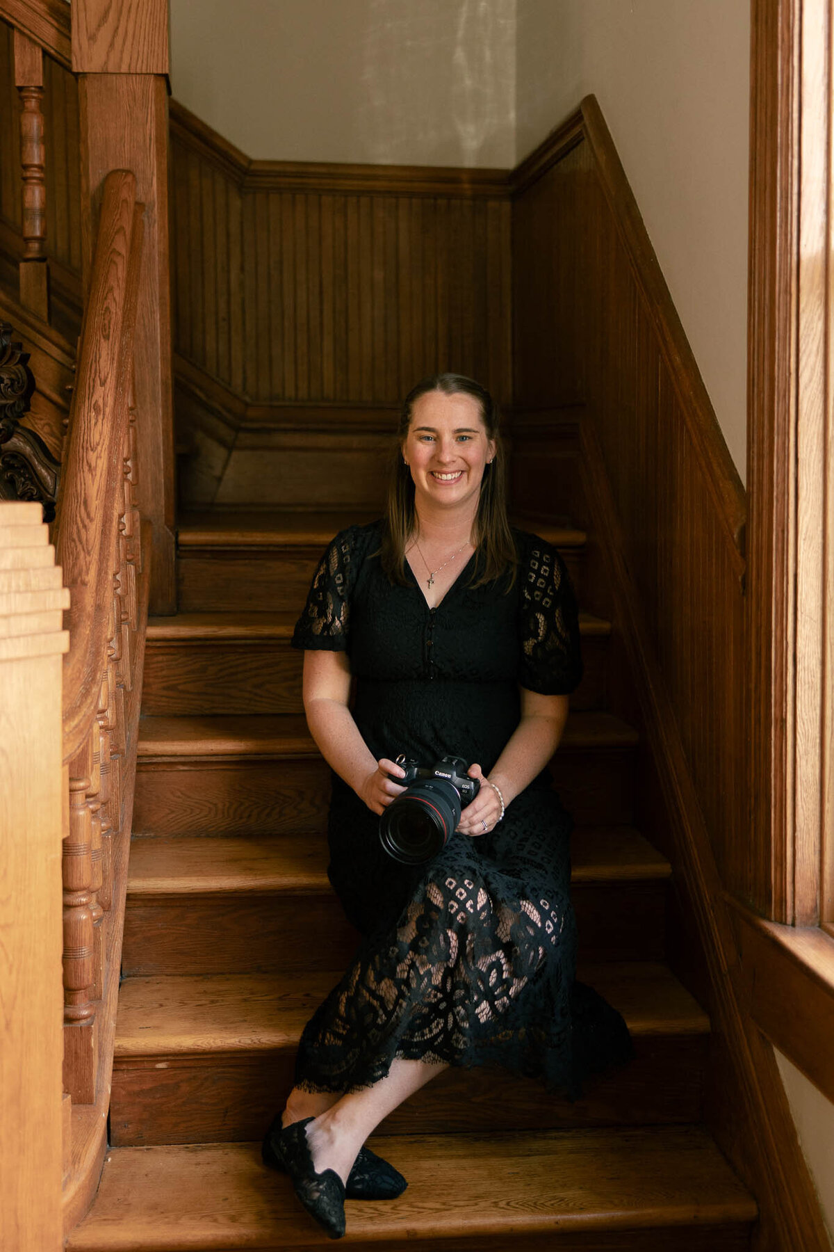 Learn about Alexis Dean | Colorado Wedding Photographer