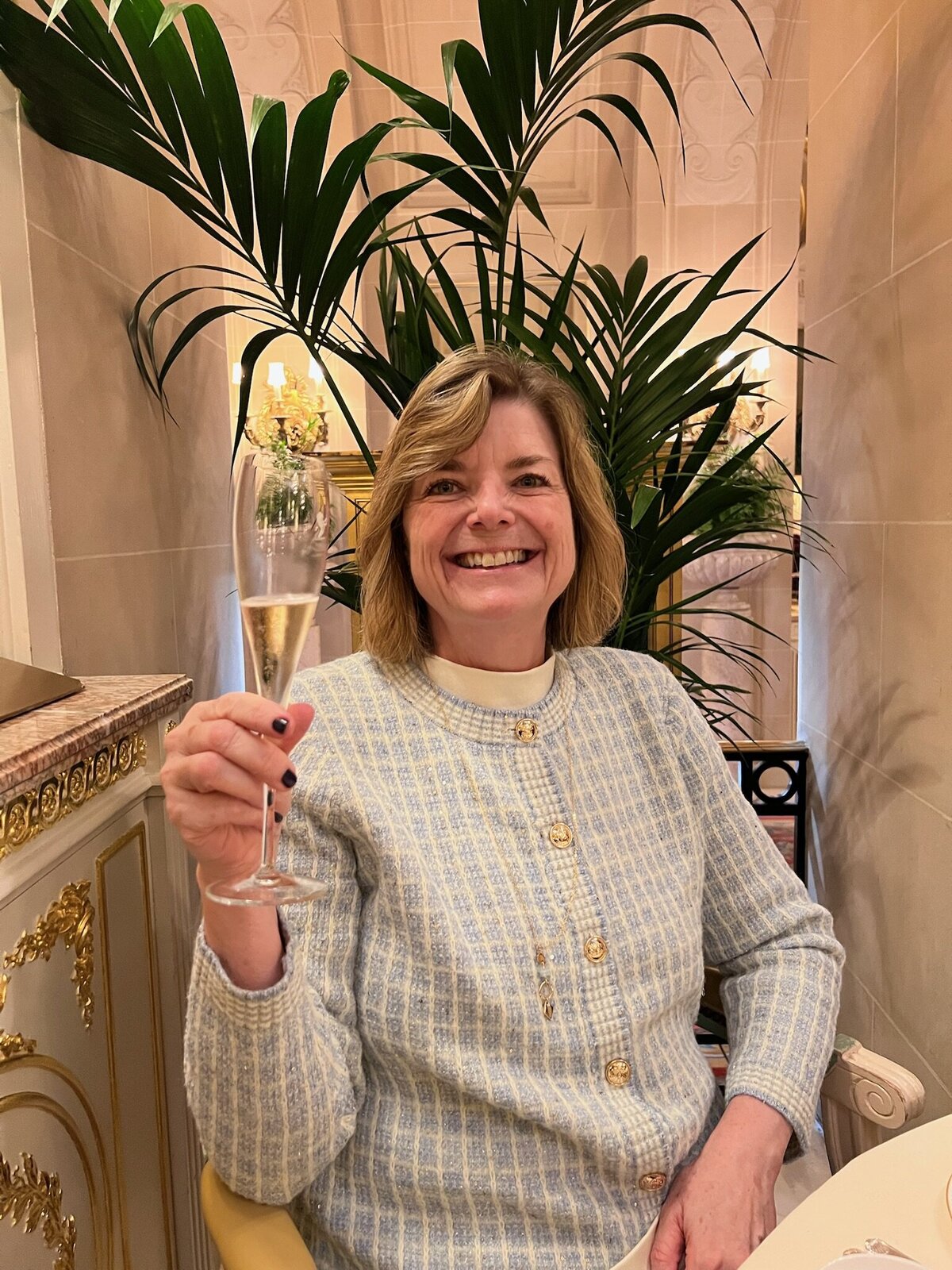 About Kelly | Drink It In Travel Advisory