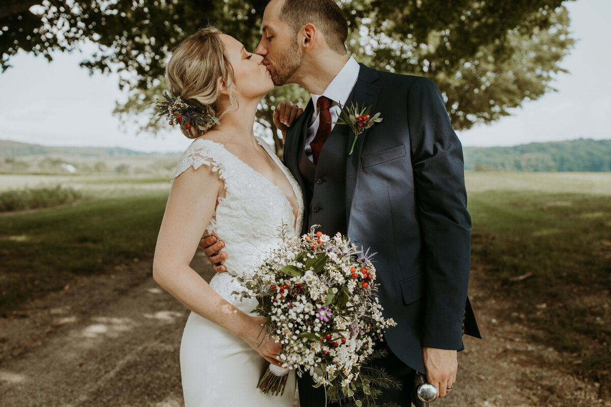 Gretchen + Travis | Montagu Meadows Wedding Photography