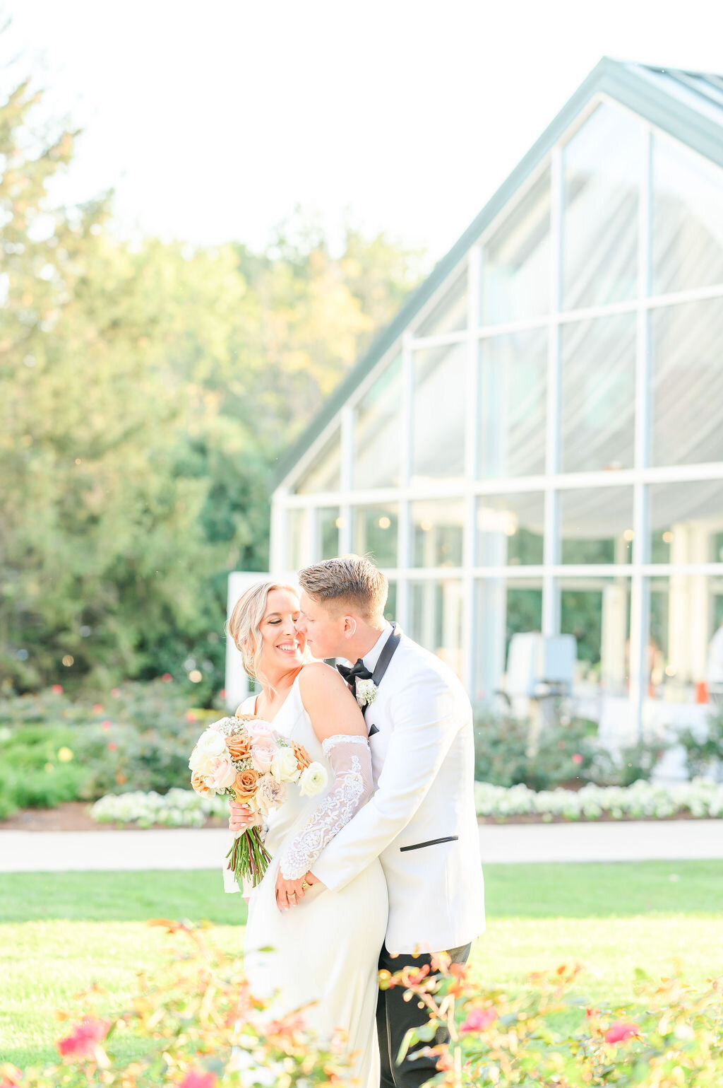 Ritz Charles Garden Pavilion Wedding | Courtney Carney Photography