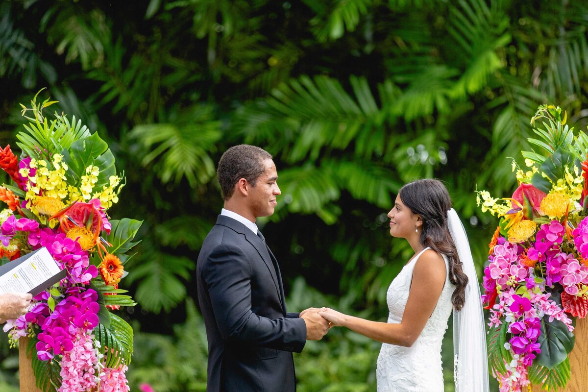 Hawaiian Aisle Runway Gallery