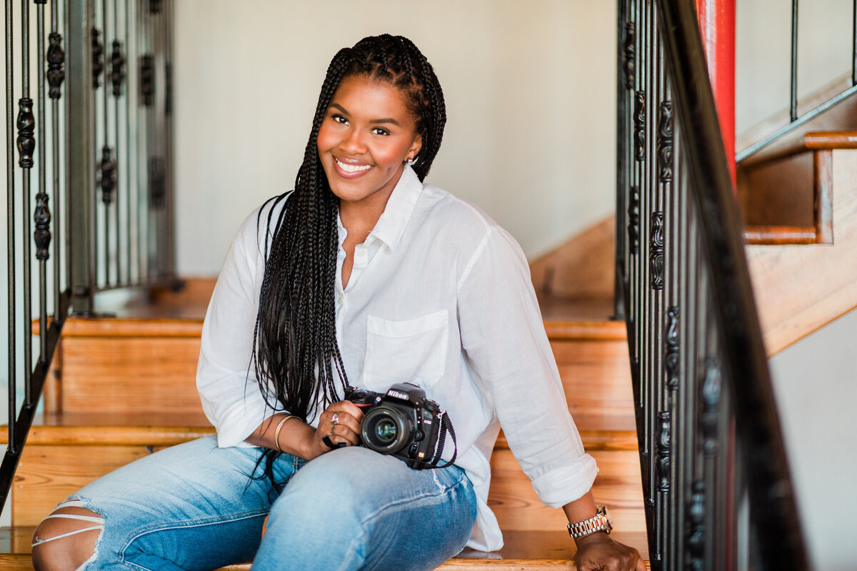 Brand Strategist & Web Designer | Alexis Campbell