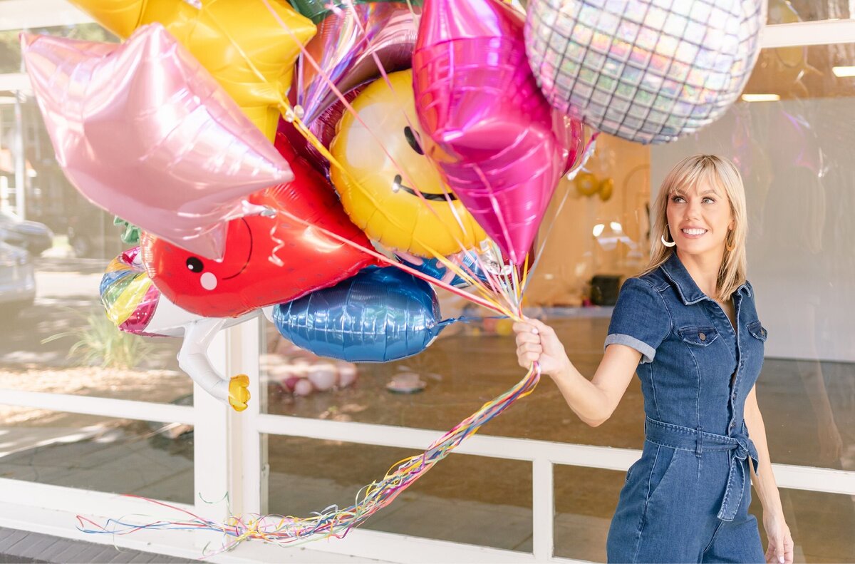 Full Service Party Pleasers! Designer Balloon Installations
