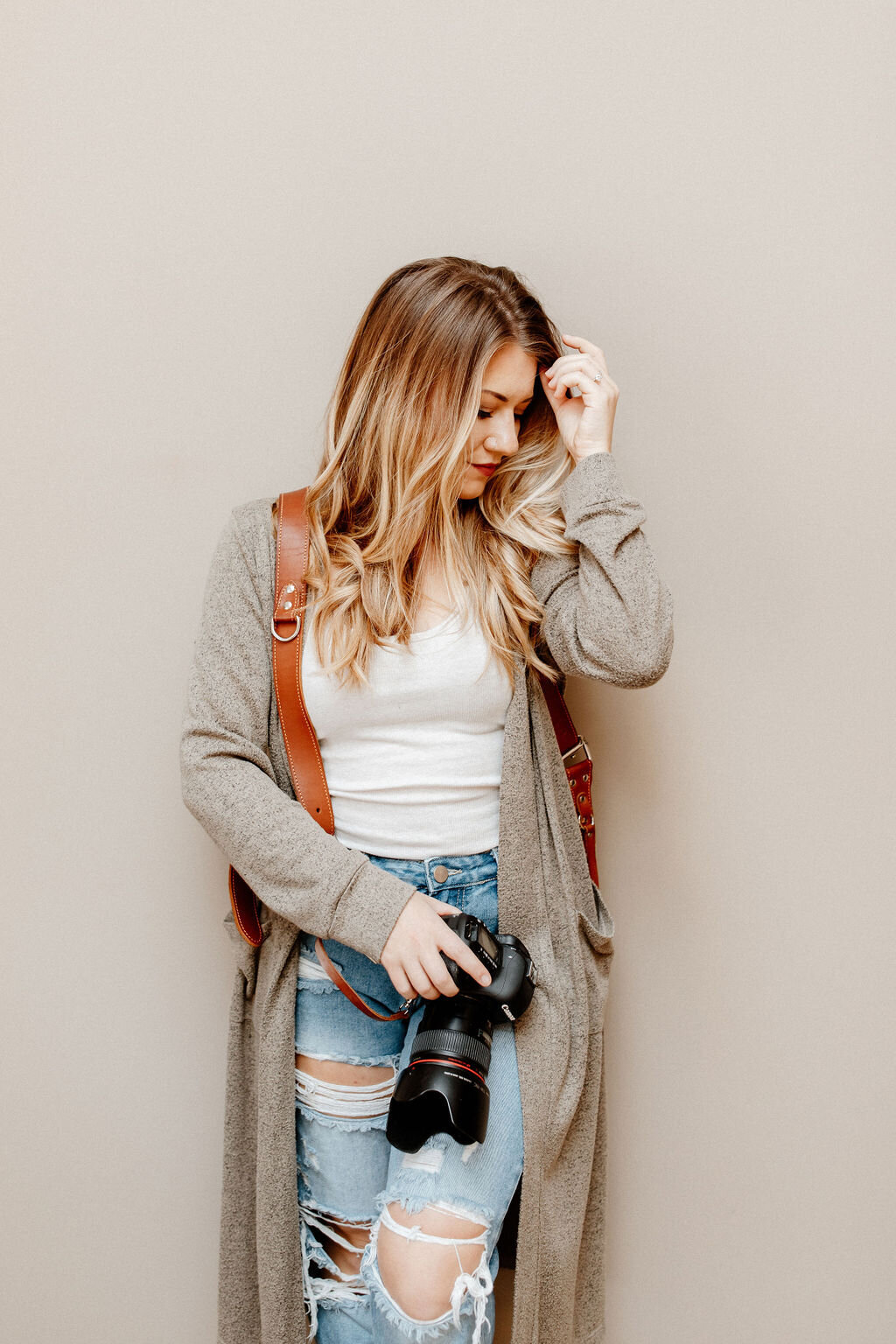 Book Now | Bre Thomas Michigan Wedding Photographer