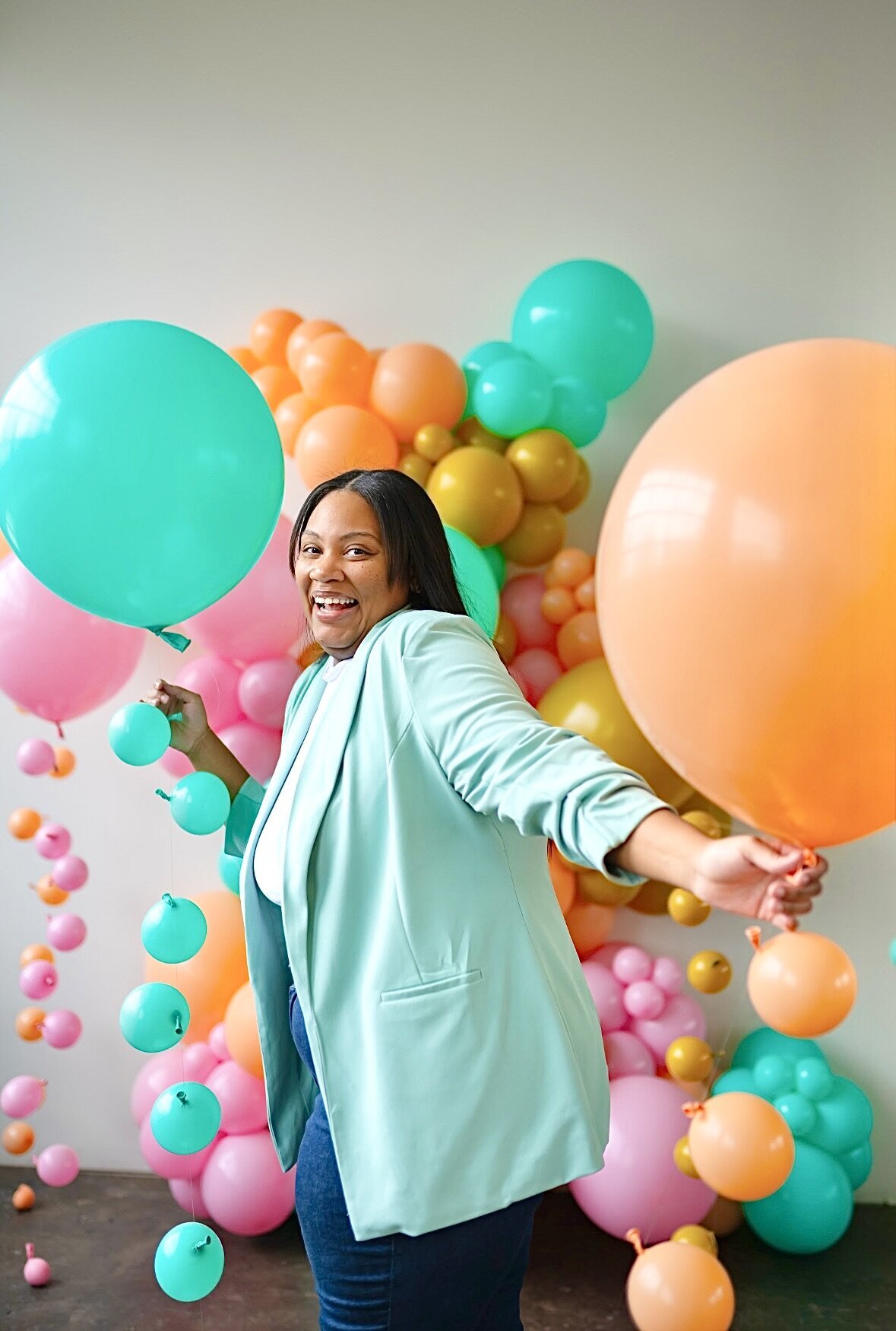 Portland Balloons | Flair and Float – Balloon Décor