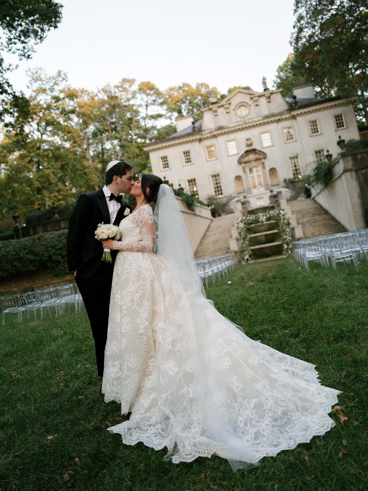 Swan House Wedding | Eve Yarbrough Photography