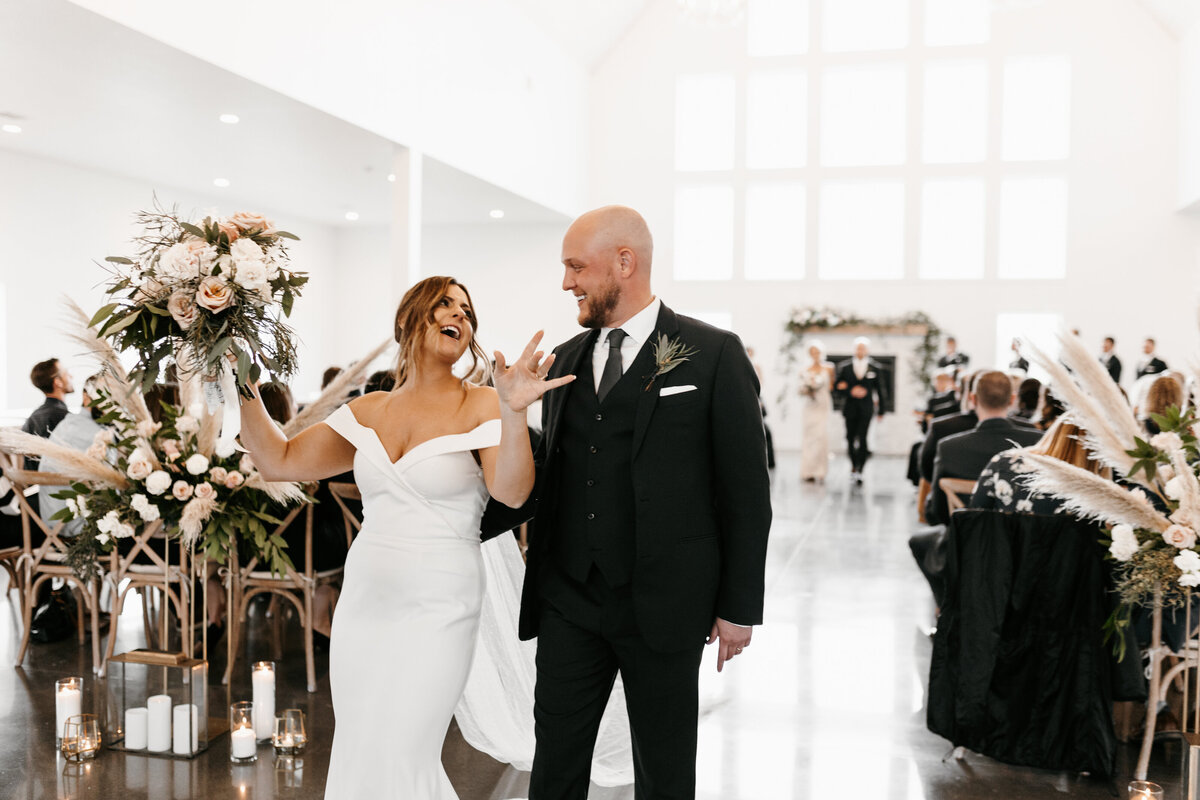 Weddings and Elopements | Lily Lancaster Photography