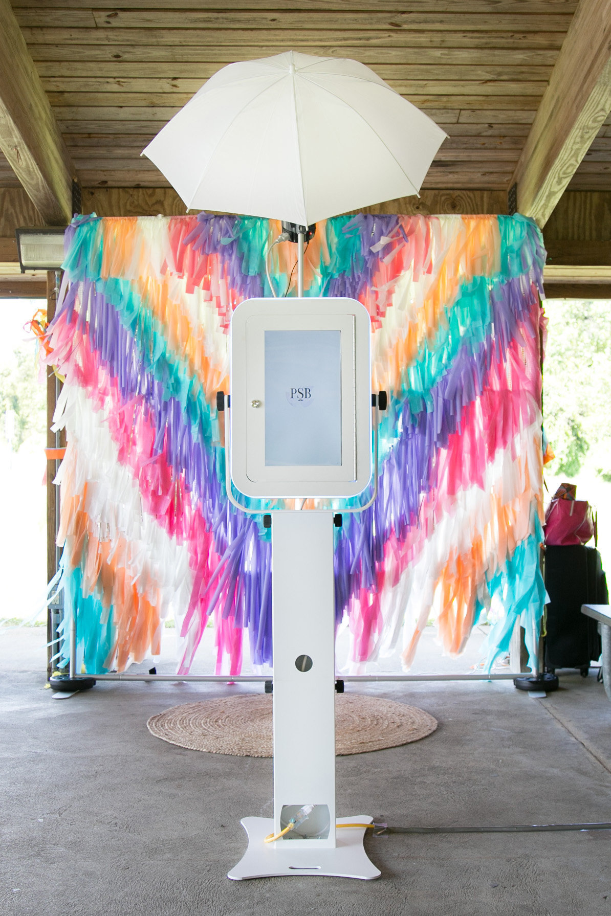 Modern Photo Booth Rental Philadelphia | Philly Snap Booth