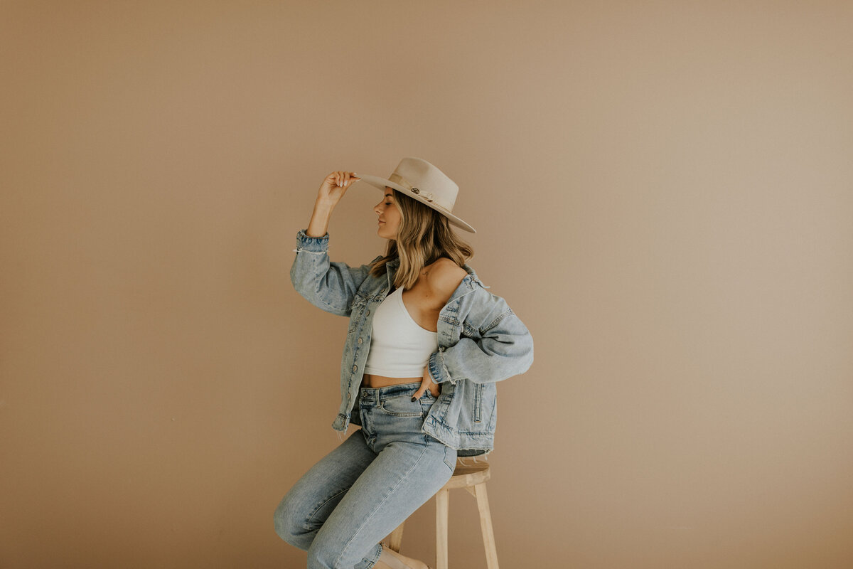 About - Ashley Meagan Photo + Film