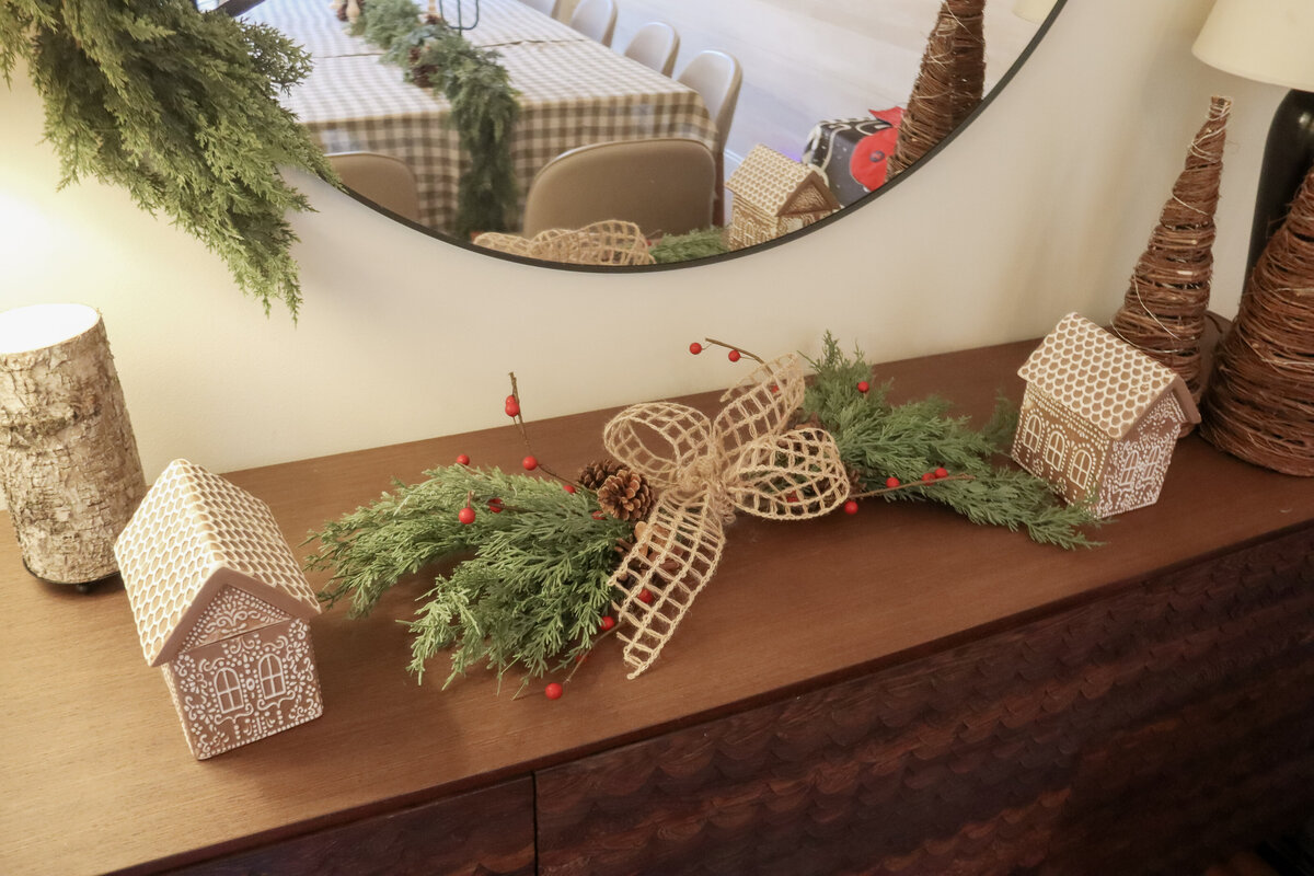 Celebrity-Inspired Christmas Decor — Kendall Jenner Holiday Aesthetic ...