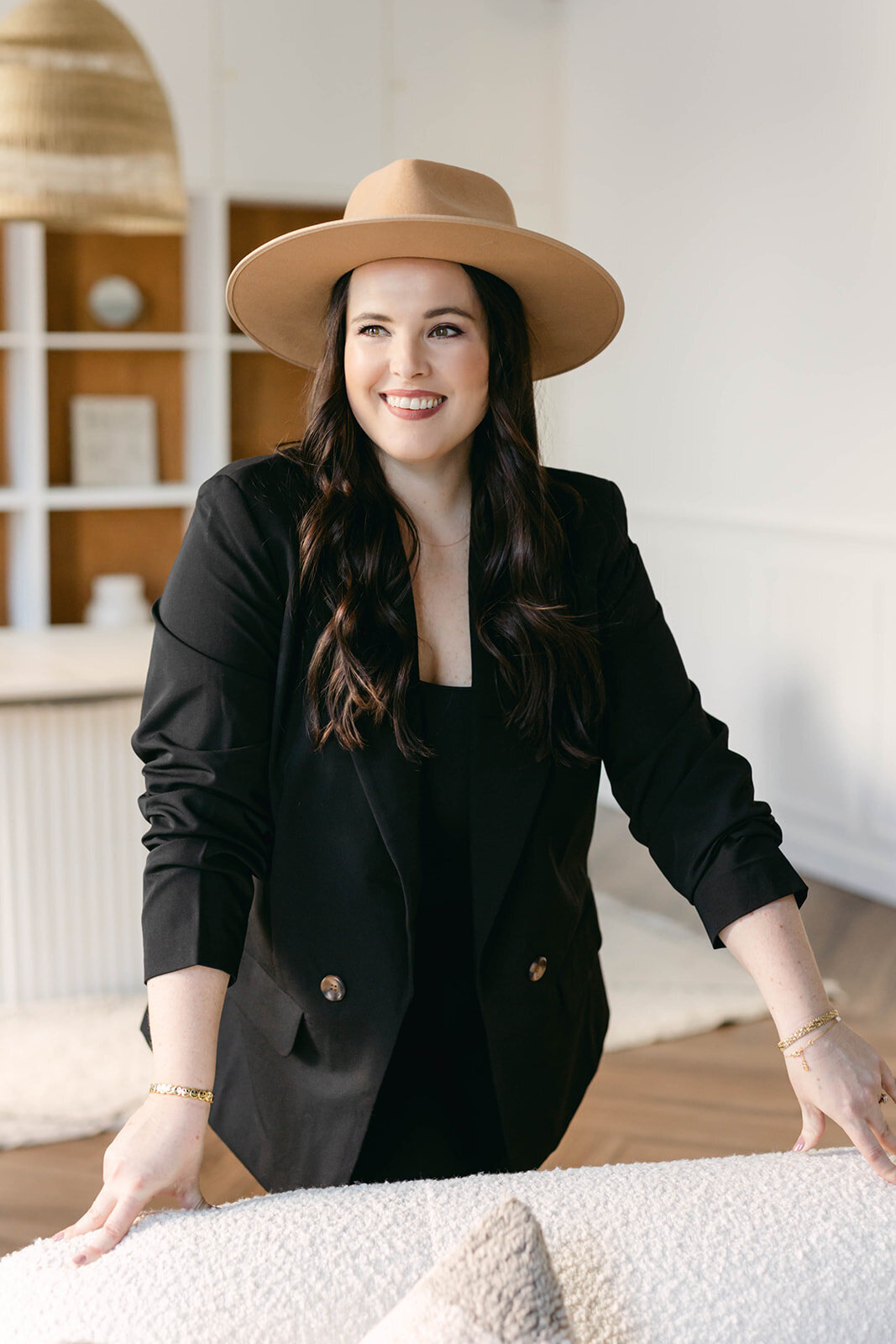 Contact- Shealyn Angus Weddings & Events