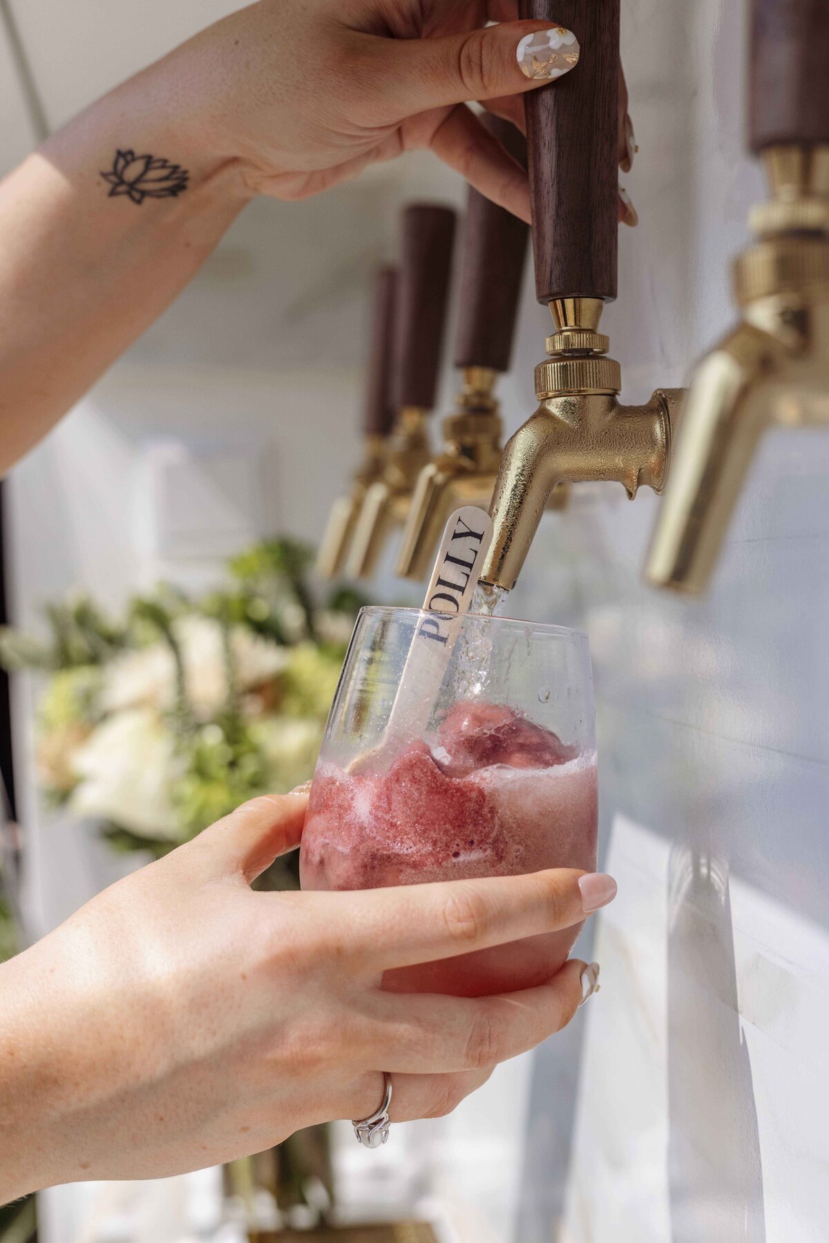 Contact | Traveling Taps | Fox Valley's Most Darling Mobile Bar