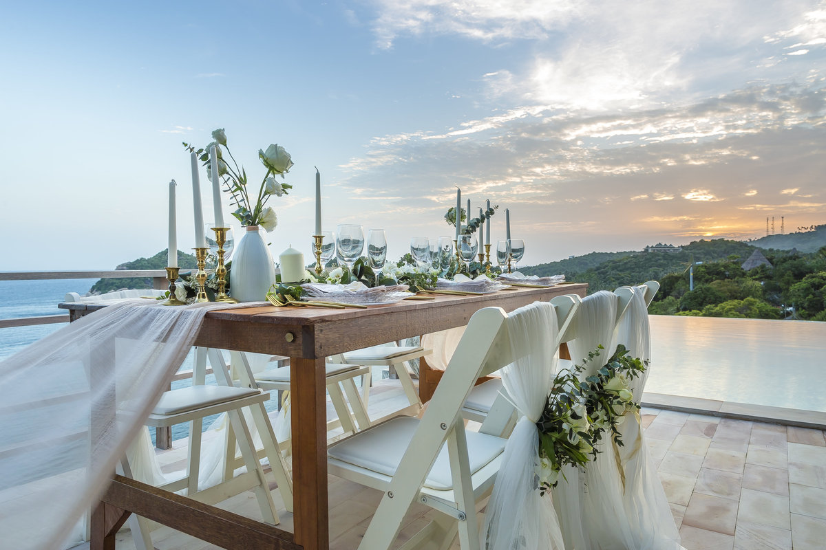 Forever Lovestruck | Wedding Tablescapes