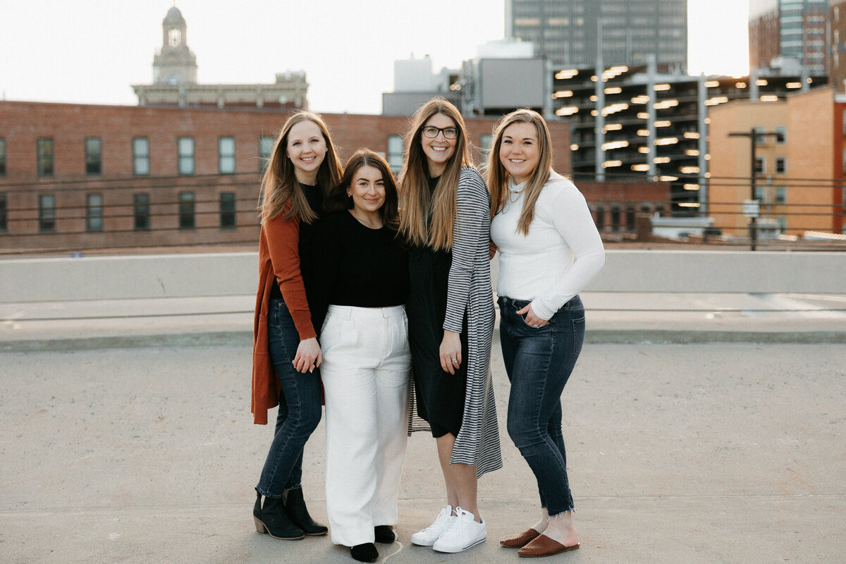 About - Laura Wills Photography