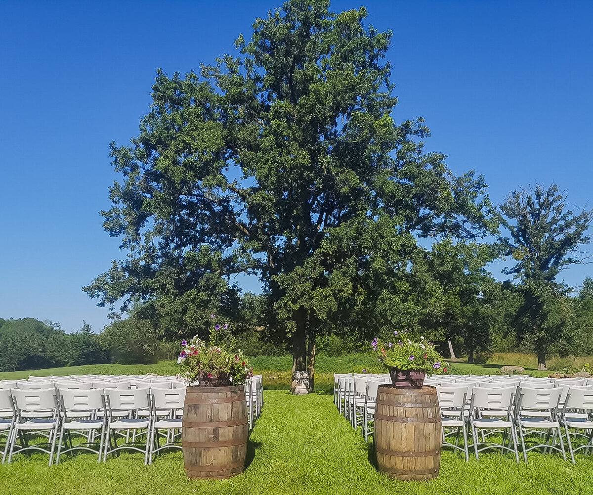 Pleasant Pastures Events: Wedding Venue. Central Minnesota