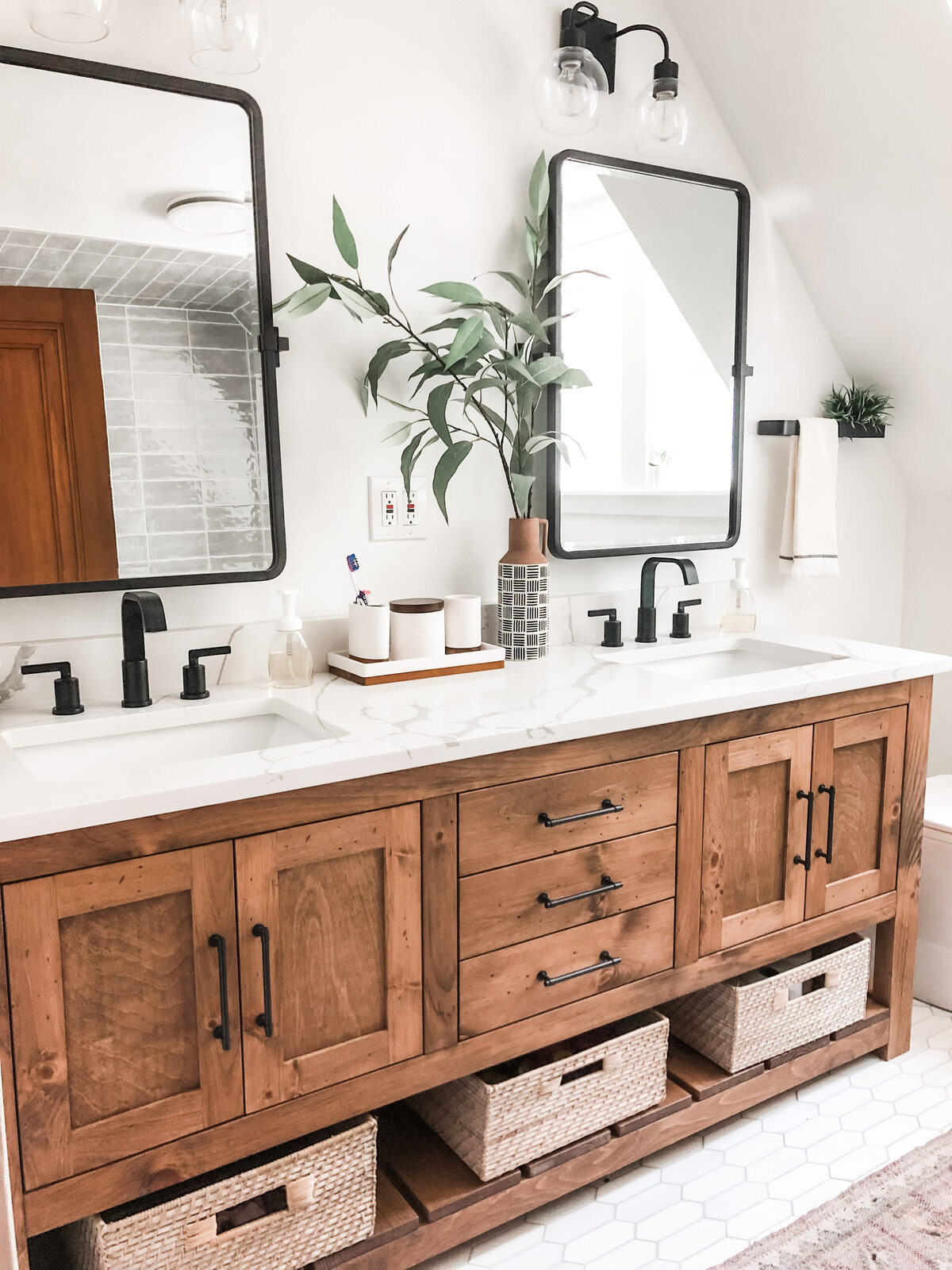 Organizing Consultant :: Custom Home Building