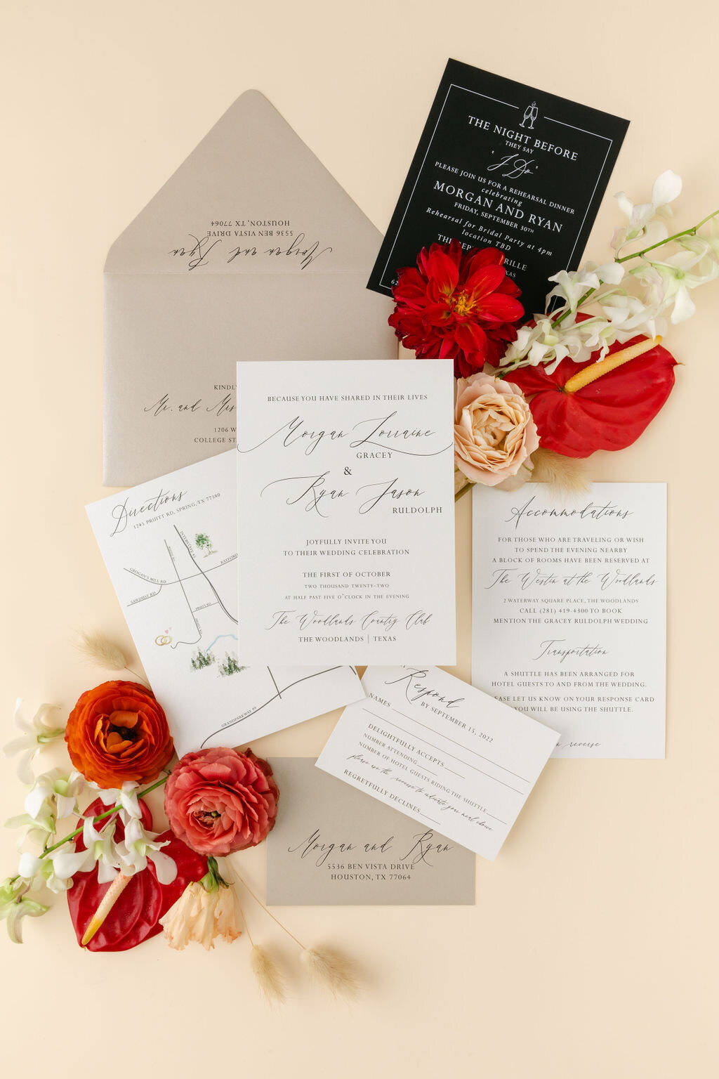 Join us for an upcoming Invitation Expert class!💌