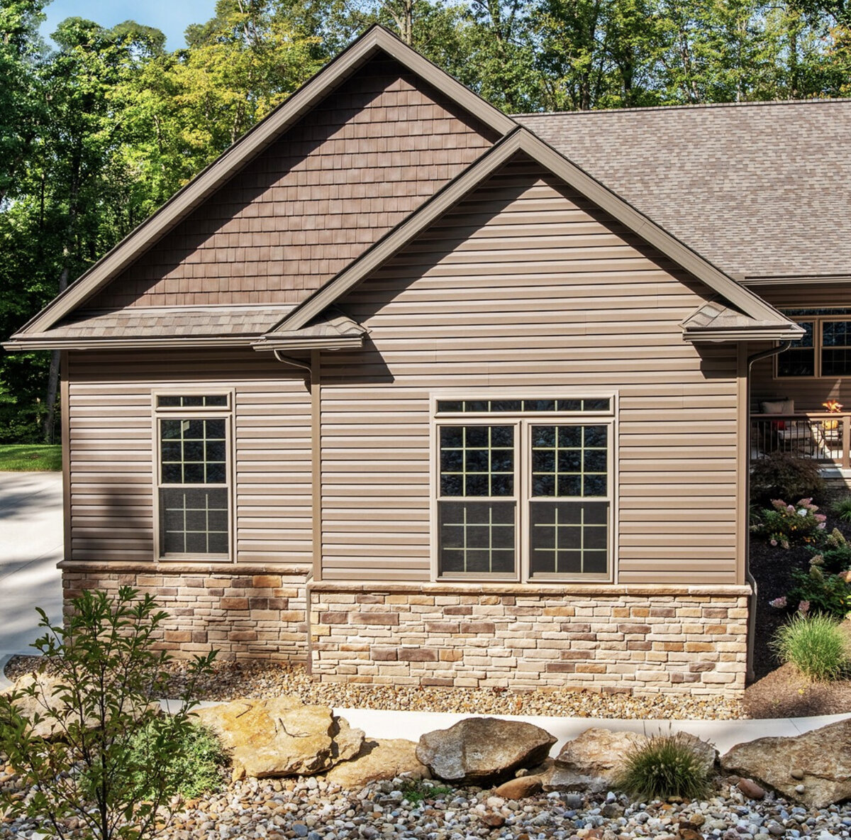 Home [missionwindowsandremodeling.com]