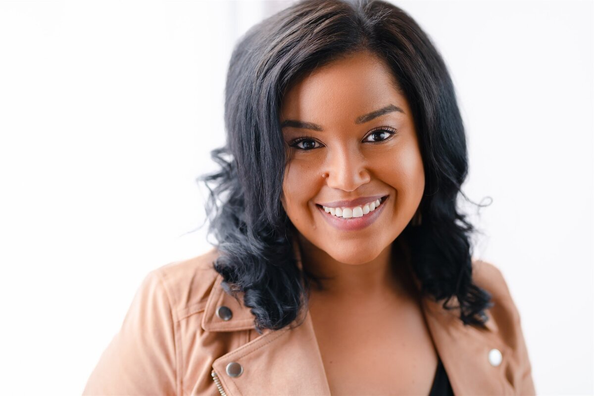 Carrie Allen: Charlotte Headshots & Branding Photography