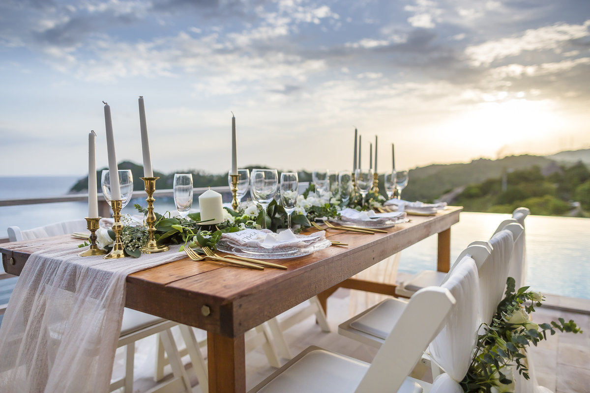 Forever Lovestruck | Wedding Tablescapes