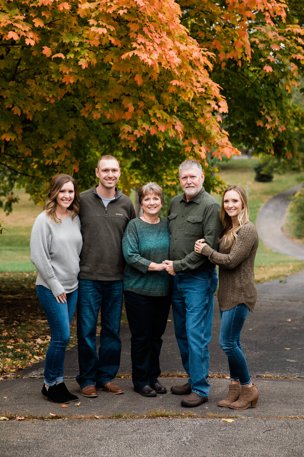 Reagan Fraser - Kansas City Senior & Family Photographer