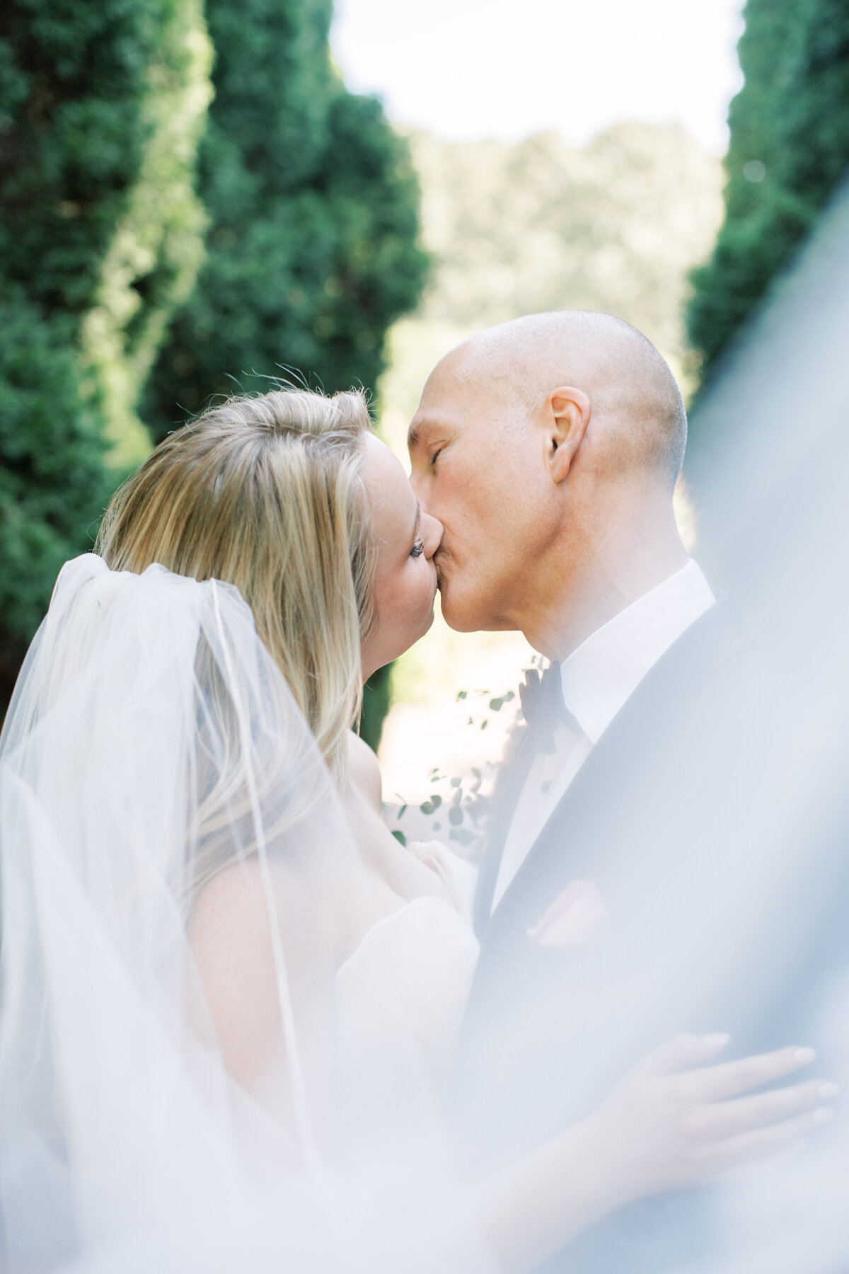 Memphis Micro Wedding at the Botanic Gardens