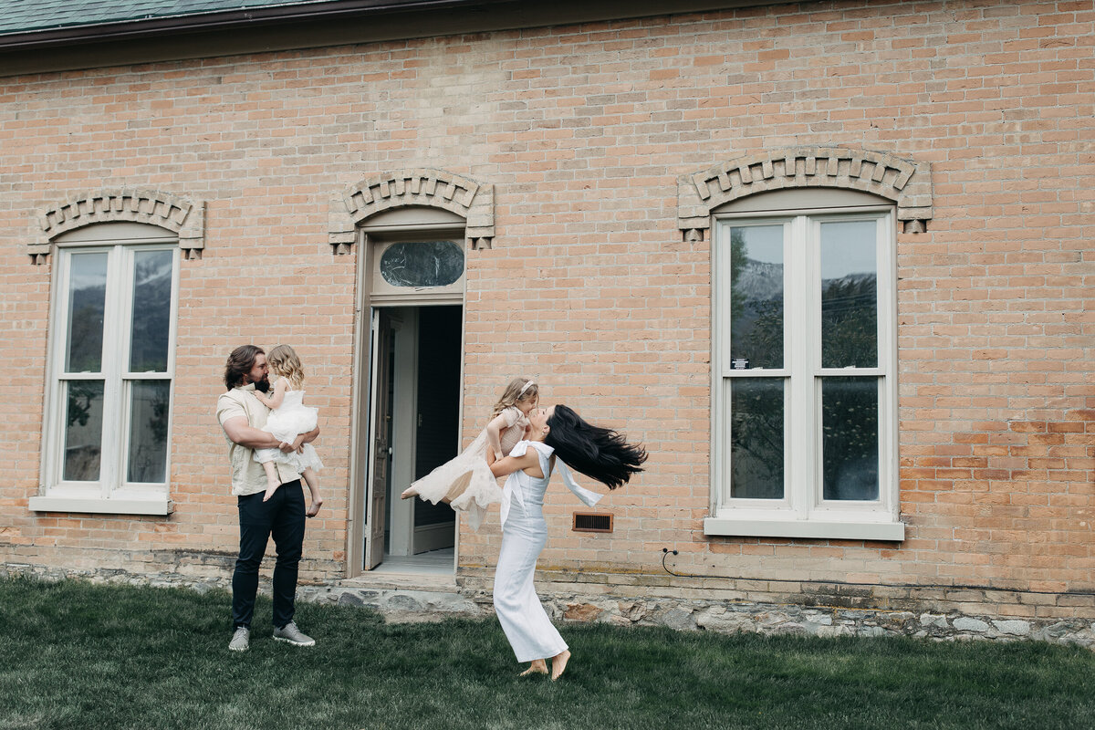 Laura Simmons Photography | Bozeman Family & Weddings