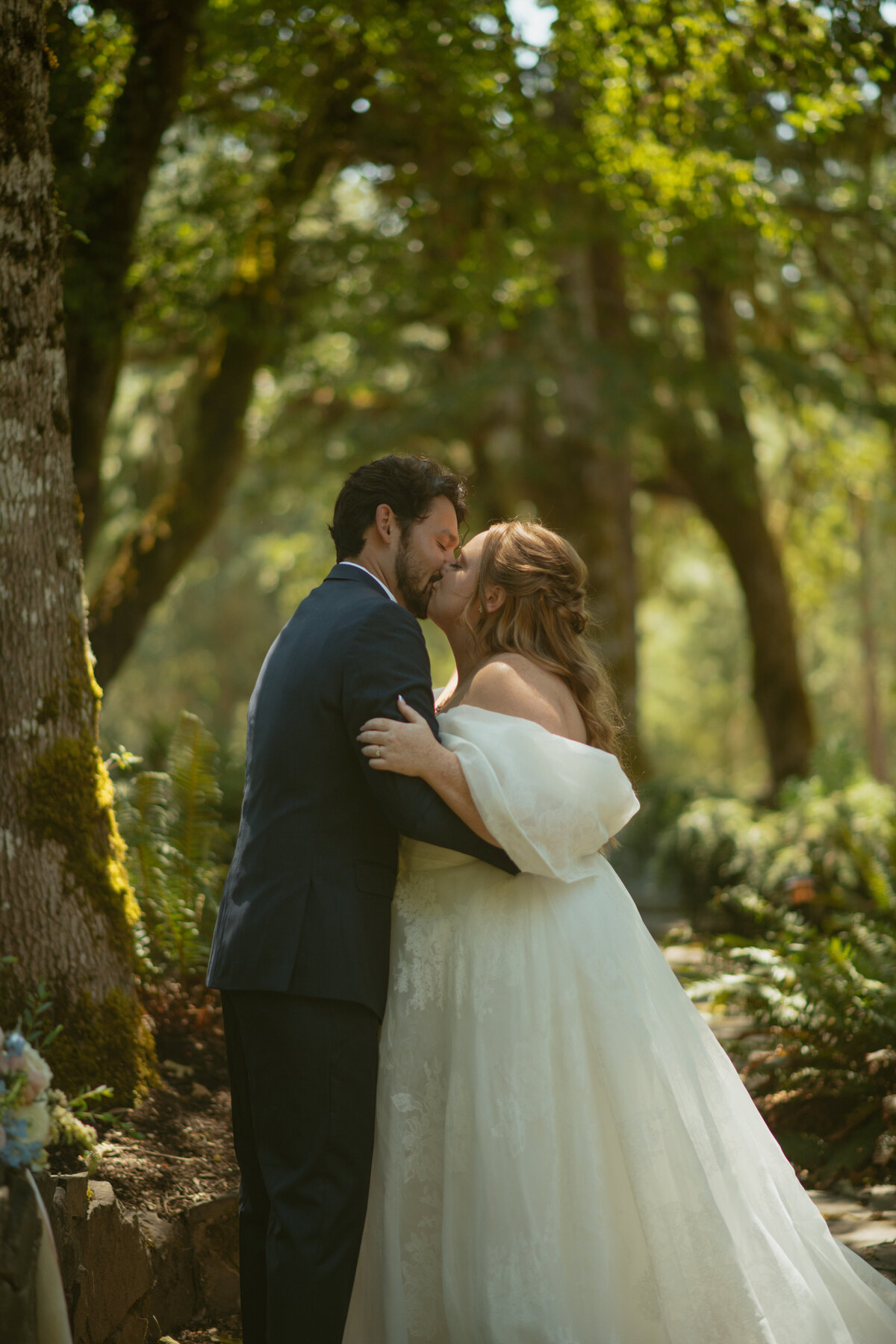 Kiarha Lou - Oregon Wedding Photo and Video