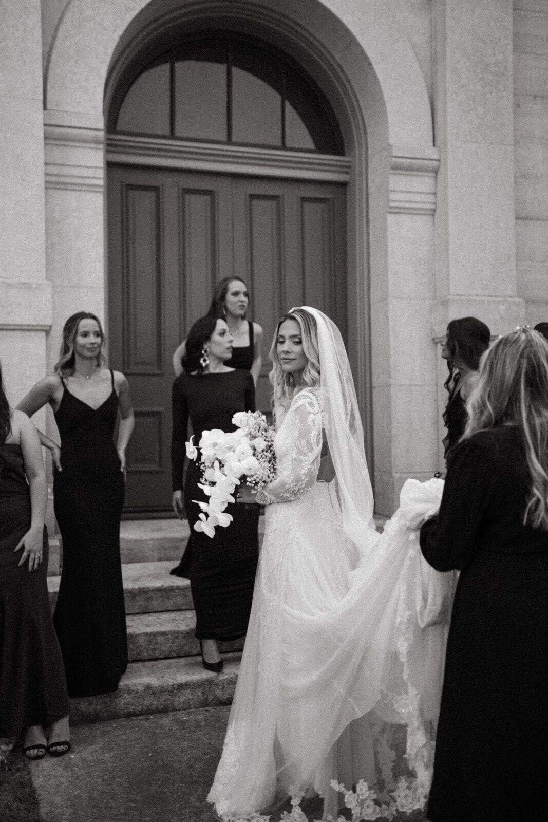 Austin Texas Bridal Boutique - theblushingbrideboutique.com