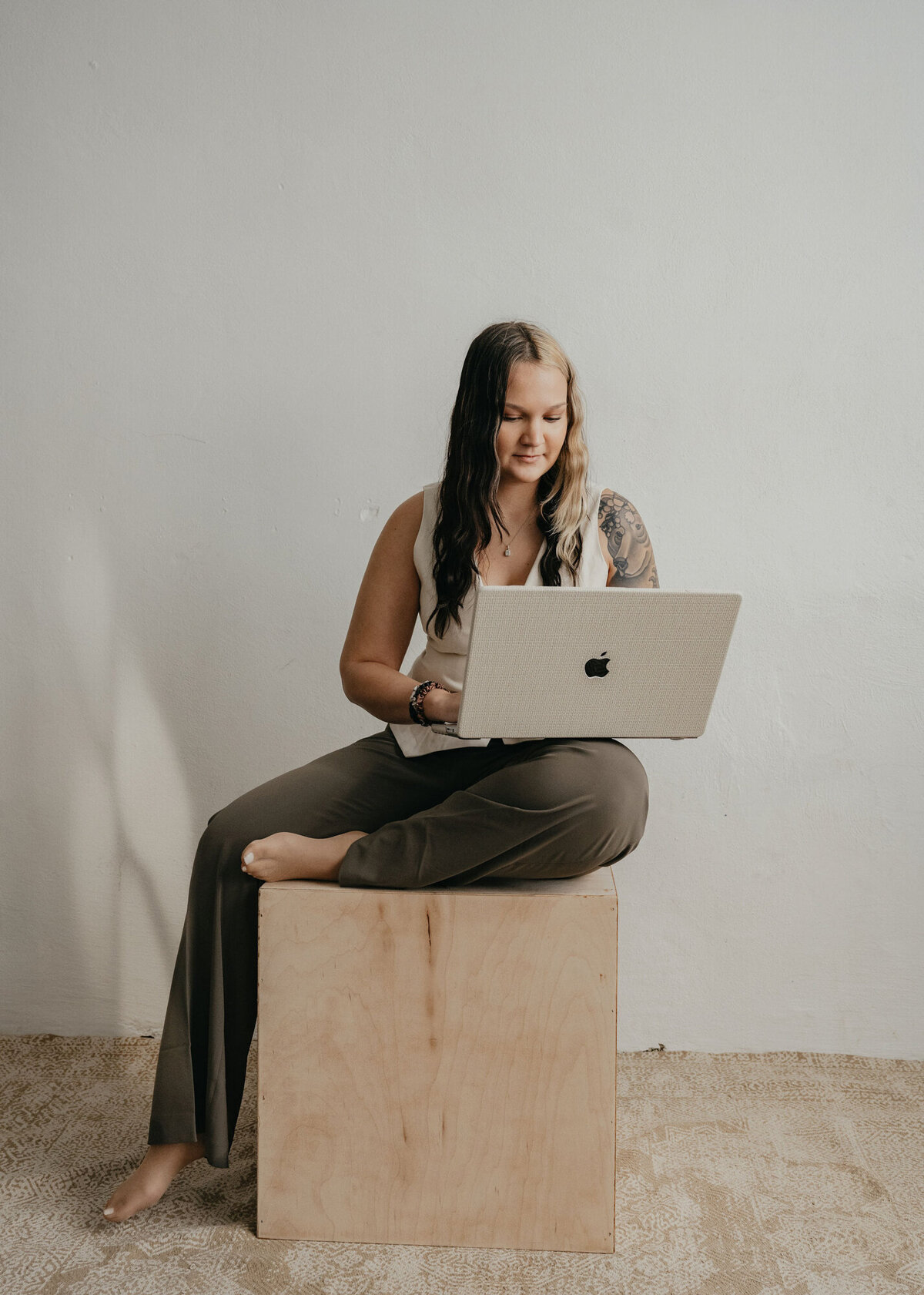 About | Destinee Design